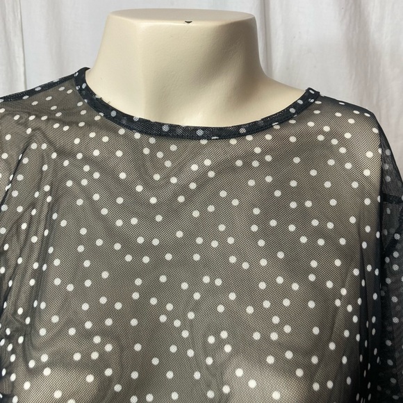 PrettyLittleThing | Tops | Nwt Prettylittlething Black And White Polka ...